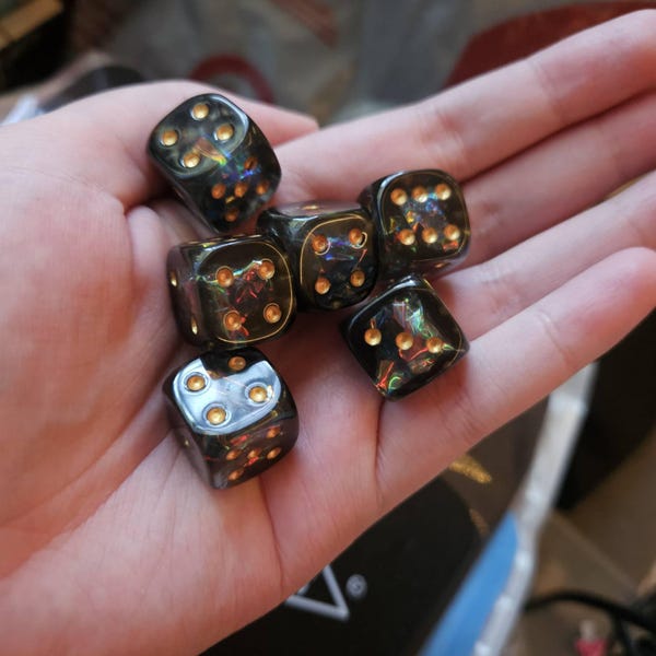 Purple Turtle Dice Set, Transparent With Light Purple Turtle Inside ...