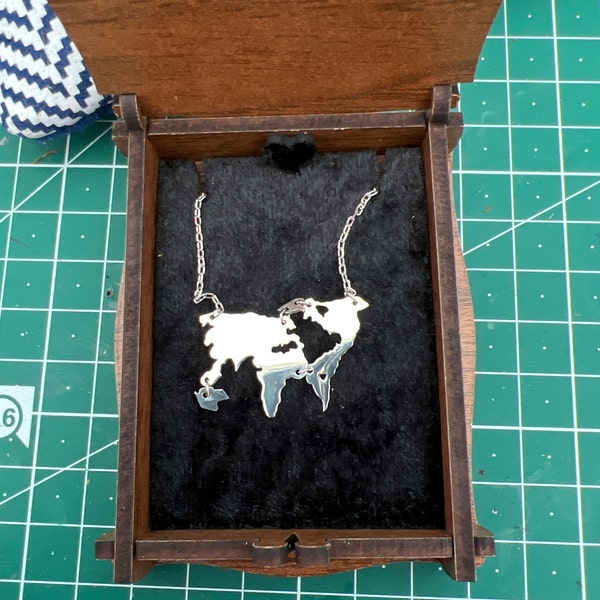 World Map Necklace - Global Necklace - Earth Necklace - Map Jewelry ...