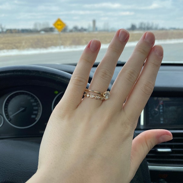 Minimalist Cottagecore Theme Wedding Band, Unique Modern Design ...