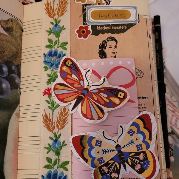 VIP Screen Print Holly Tree Cut Out Fabric Centerpiece. Cranston Print ...