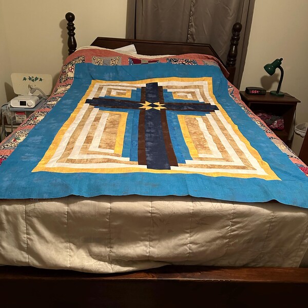 Cross Quilt Pattern , Log Cabin Christian Cross , Twin Size: 66" X 90 ...