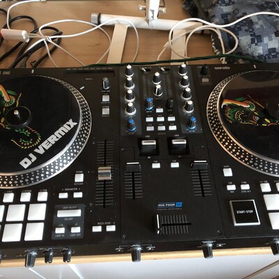 Custom Gold or Chrome Backed Logo Serato Control Vinyl - Etsy