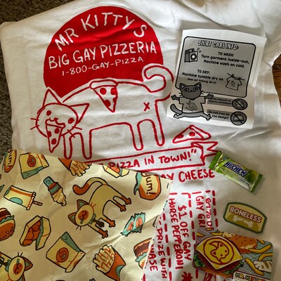 Cuddle Pile Worm on String Enamel Pin - Etsy