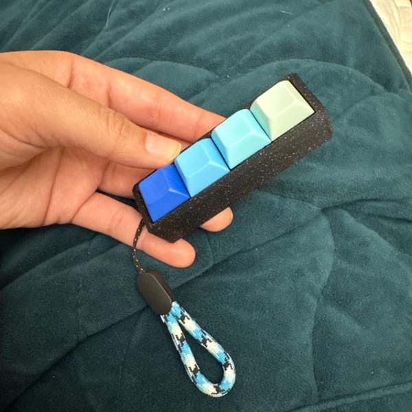 Mechanical Clicky Fidget - 200+ Colors, Th 4 Key Straight W/ Strap ...