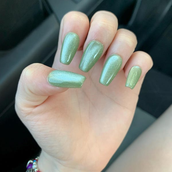 Spring Colors, Green Cat Eye Nails, Pretty Finished Gel Nails, Fun Nail ...