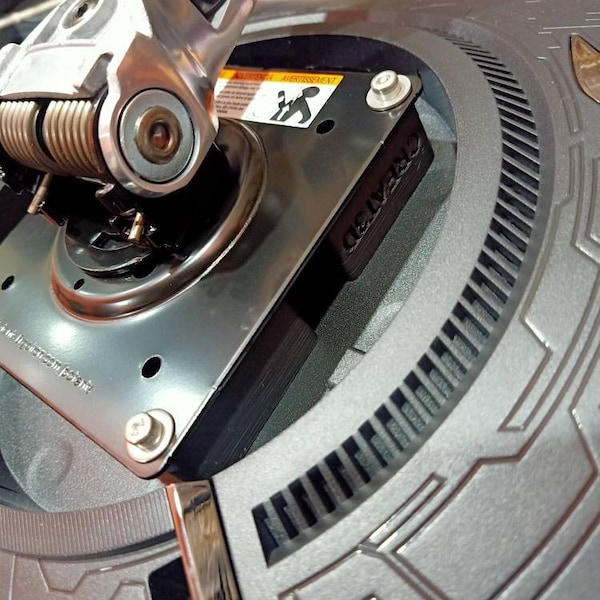 VESA Adapter for ASUS ROG Strix & Swift Series Monitor by CREAT3D ...