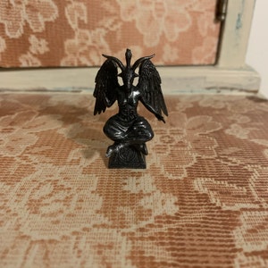 Strange Thing on Branch kipine kipir Miniature - Etsy