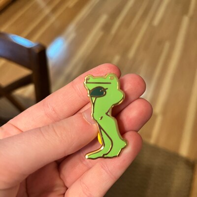 Leg Day Larry Buff Muscle Frog Hard Enamel Pin - Etsy