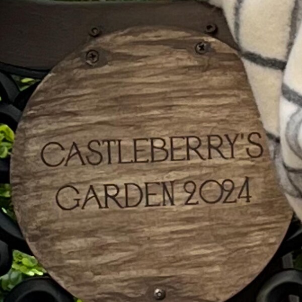 Arched QR Code Social Media Sign - 6x7.75" Scannable Table Desk Signage ...