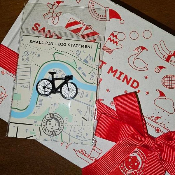 Letter R Enamel Pin - Letter R Lapel Pin - Initial Letter Patch ...