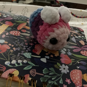 LGBTQIA Pride Flag Crochet Bees - Etsy