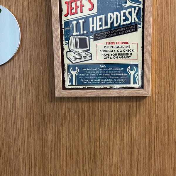 IT Helpdesk Tech Support Poster - Retro Custom Tech Wall Art, Office ...