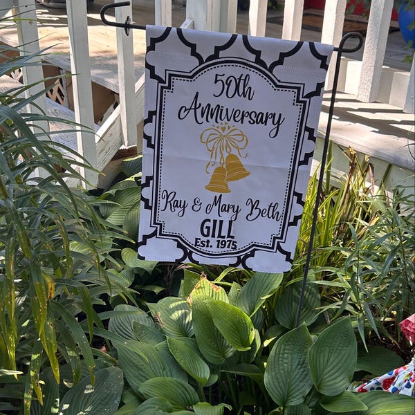 Hello Winter Flag, Plaid Garden Flags, Winter Pinecone Garden Flag ...