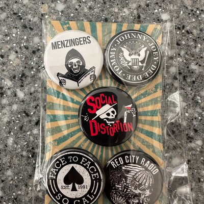 70s Punk Rock 20 1.25 Button Pin Set, 70s Gothic Punk Rock Buttons ...