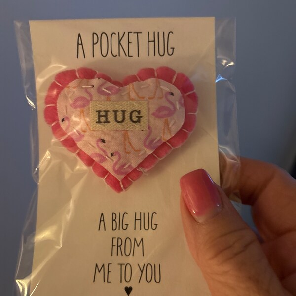 A Hug From Mom to Make Everything Better Pocket Hug From Mom Mom Hug ...