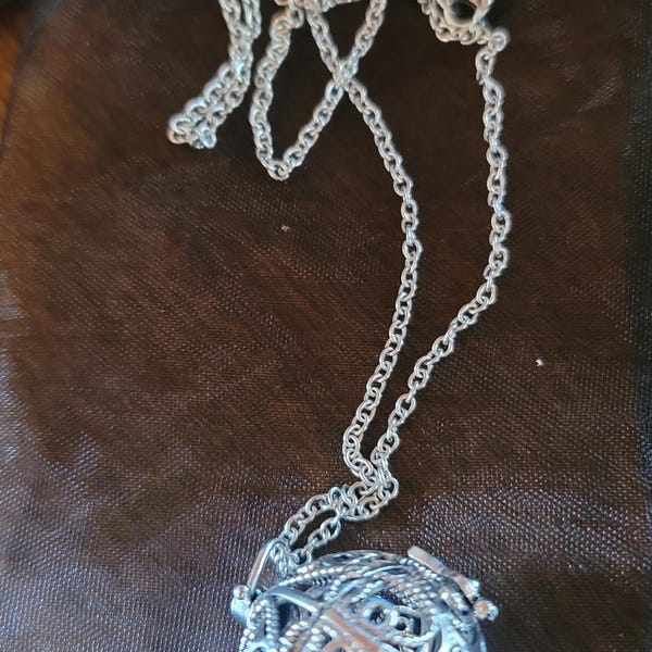 Rosemry’s Baby Tannis Root Pendant With Chain - Etsy