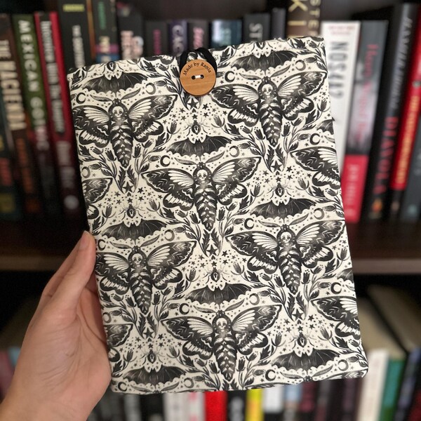 Curio Book Club | Cream Metallic | Rifle Paper Co | Book Sleeve ...