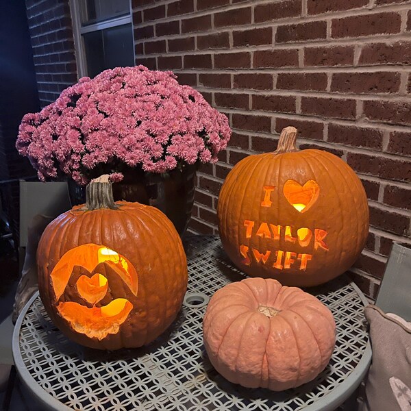 Taylor Swift Pumpkin Carving Stencils: Swiftie Halloween Decor - Etsy