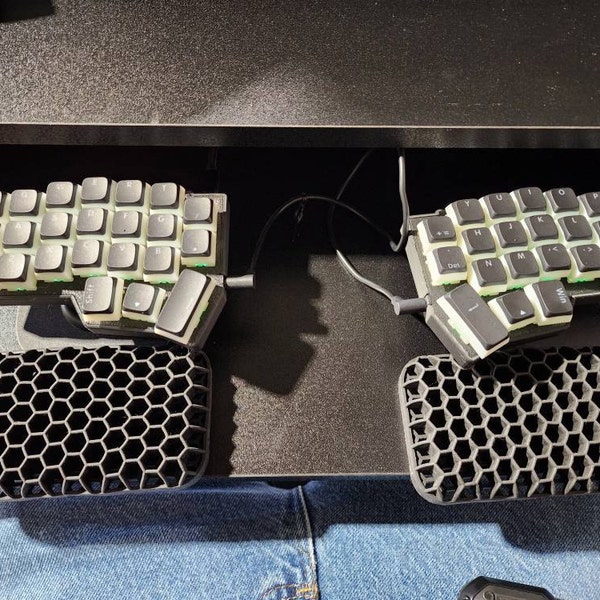 Corne V4.1 MX Wired Split Keyboard: Metal Plate, Adjustable Tenting - Etsy