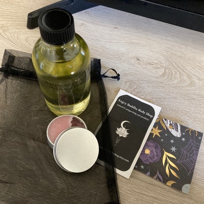 Roll on Oil Perfume With Crystals, Natural Perfume, Essential Oil ...