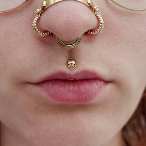 TITANIUM 16g Clicker With Triple Waterfall Chain for Ear Helix Piercing, Multiple Diameter ...