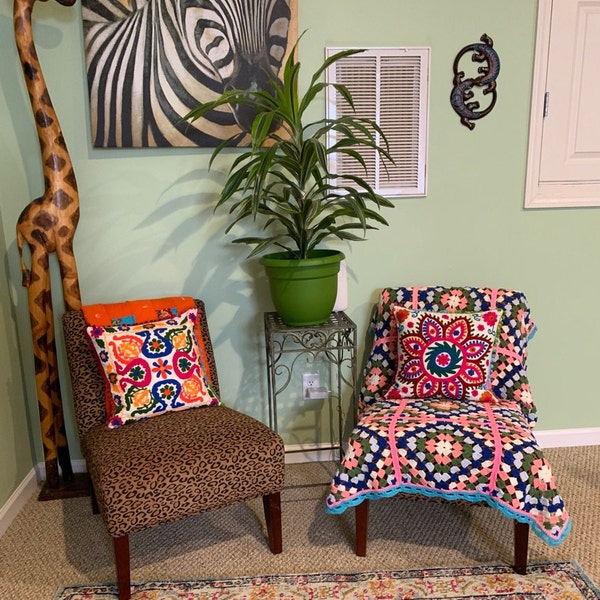 Vintage Retro Pair Syroco Hollywood Regency Plastic Floral Urn Wall ...