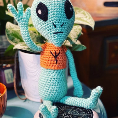 Alien Crochet Pattern PDF File - Etsy