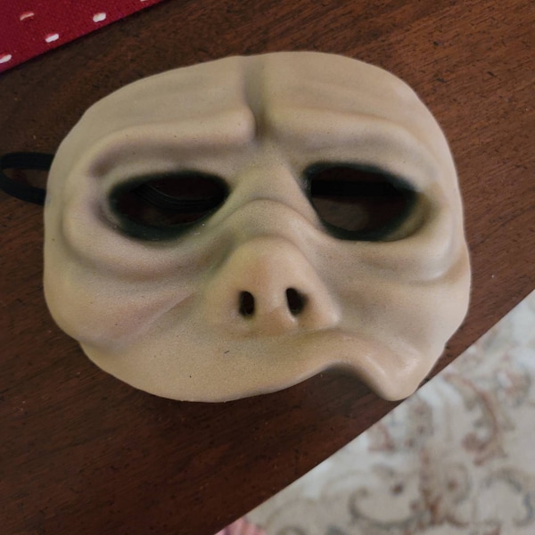 Twilight Zone Eye of the Beholder Nurse Mask - Etsy