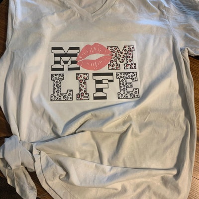 Mom Life Pink Lips Kiss Me Kissing Lips Cheetah Leopard Stripe Print ...