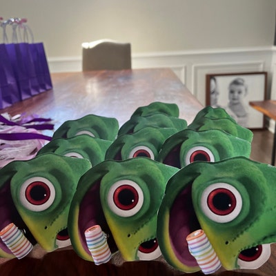 Tangled Pascal Party Blower Printable Png , Pdf and Jpg Files ...