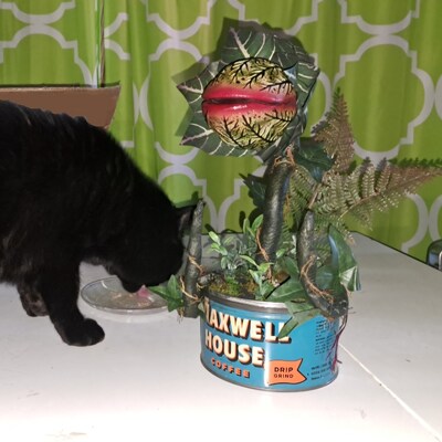 Massive Life Size Audrey 2 Replica Movie Prop Little Shop of Horrors ...