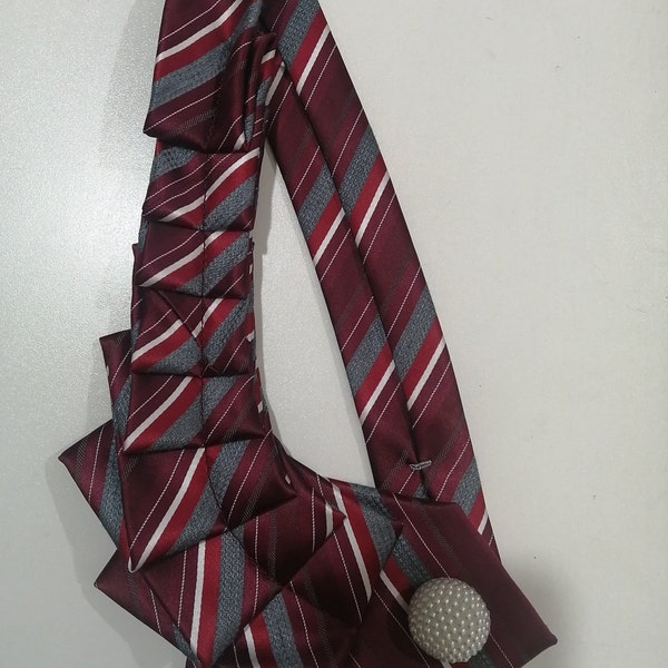 Necktie Necklace, Unique Finds, Statement Necklace, Collar, Women ...