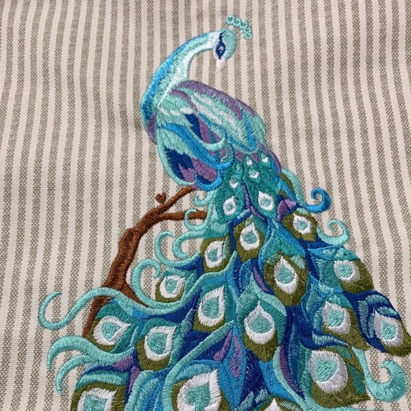 Luxurious Peacock Machine Embroidery Design - 3 Sizes - Etsy