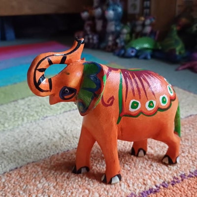 Wooden Hand Painted Giraffe 25cm Tall - Etsy