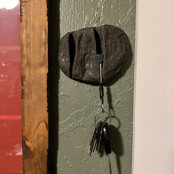 Handmade Rock Climbing Key Holder – Climber Gift With Nut Keychains - Etsy