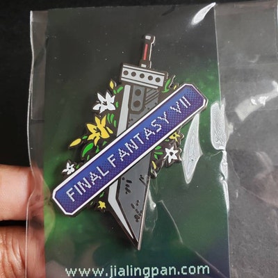 Final Fantasy VII Enamel Pin : FFVII Buster Sword Cloud Aerith Tifa FF7 ...