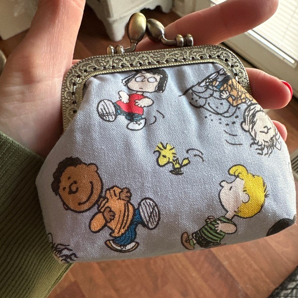 Snoopy Charlie Brown Design Coin Purse Wallet With Kiss Clasp - Etsy