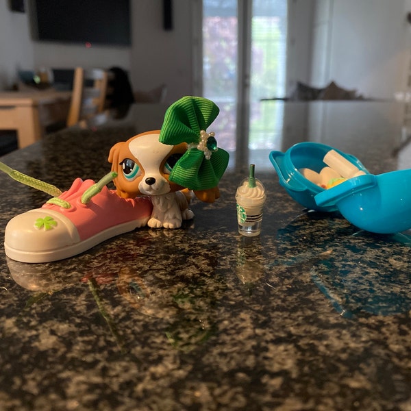 Hasbro Littlest Pet Shop Mommy/ Daddy and Baby Bunny Rabbit With ...