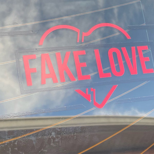 Fake Love Broken Heart Vinyl Sticker Die-cut Decal - Etsy
