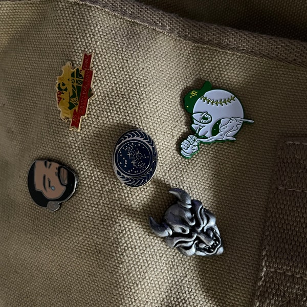 Fan Designed the Expanse Amos Oni Cosplay Pin - Etsy