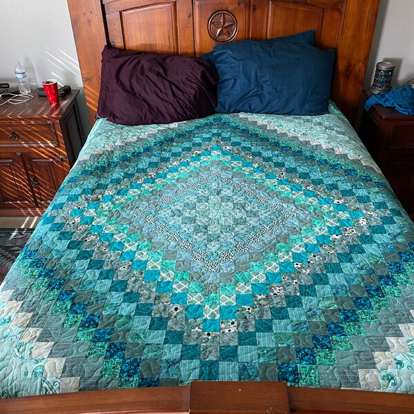 French Braid Quilt Pattern in King Size Batiks - Etsy