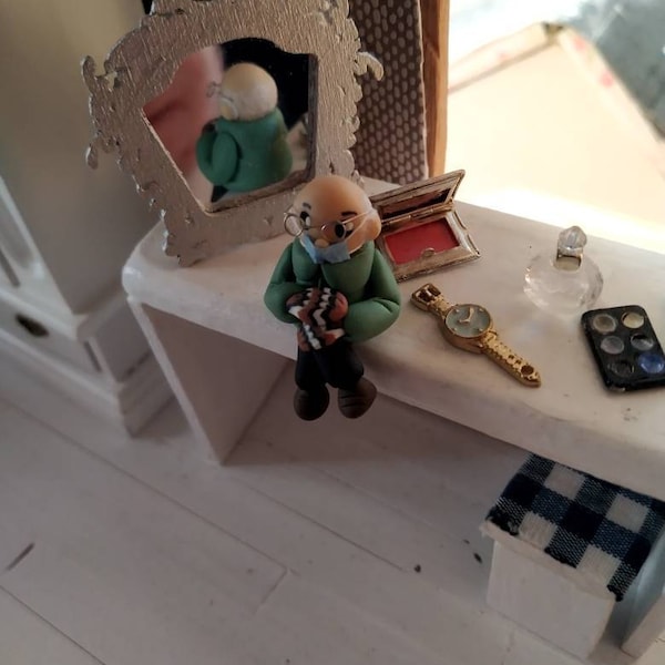 Senator Bernie Sanders Meme Miniature Dollhouse Scale 1:12 / Dollhouse ...