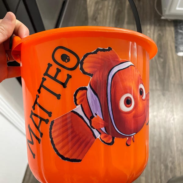 Personalized Character Halloween Bucket - Etsy