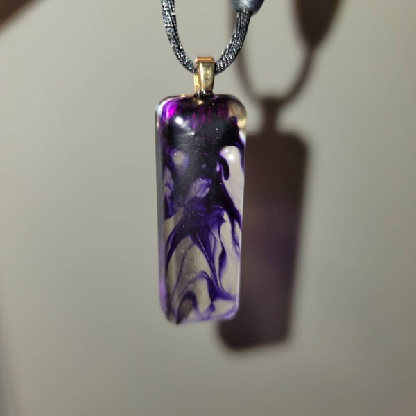 Purple Rose Resin Skull / Mystic Skull Paperweight / Halloween Home ...