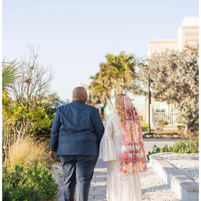 Rosa. Romantic Red Rose Wedding Cape or Veil / Floral Bridal - Etsy