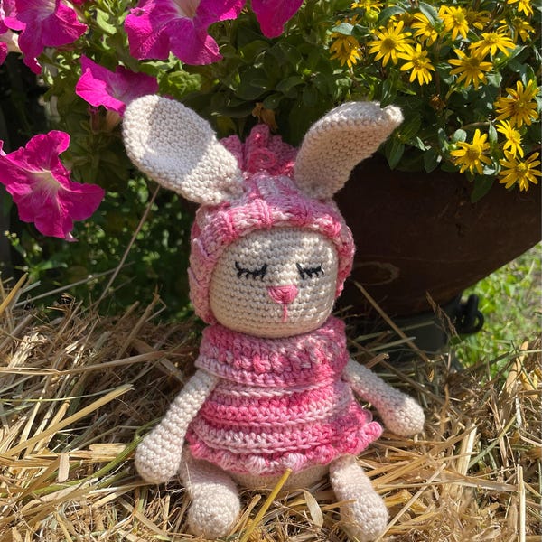 CROCHET PATTERN, Amigurumi Pattern, Vivi Lovely Bunny, Fall-winter ...