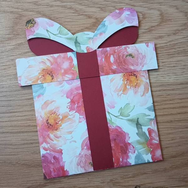 Present Gift Card Holder SVG| Gifts SVG | Gift Card Cut File | Birthday ...