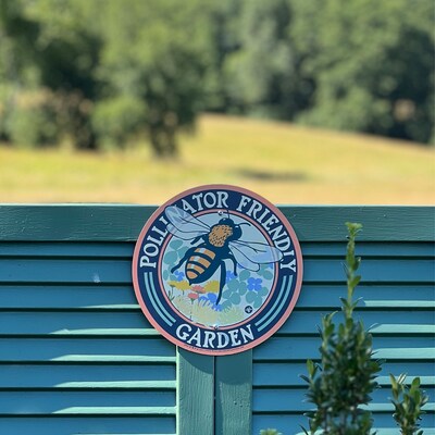 Bee Pollinator Friendly Garden Sign - Etsy