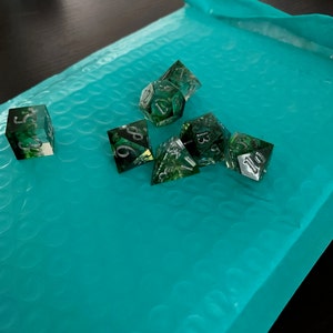Death's Rebuke Dice Set for Dnd 7 Piece Sharp Edge Resin Dice Set ...