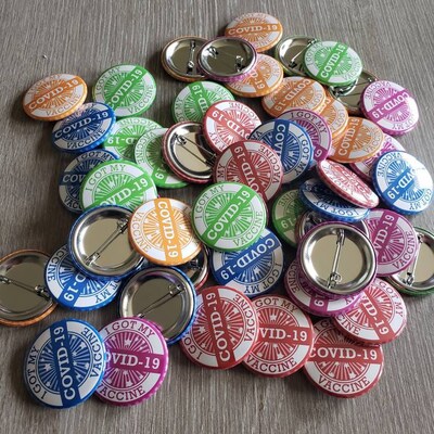 25 Pack Funny Book and Library Lovers Pinback Button Badges - Etsy